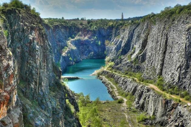 Nejkrásnější lomy Česka nabízí soukromí i průzračnou vodu | Cestovinky
